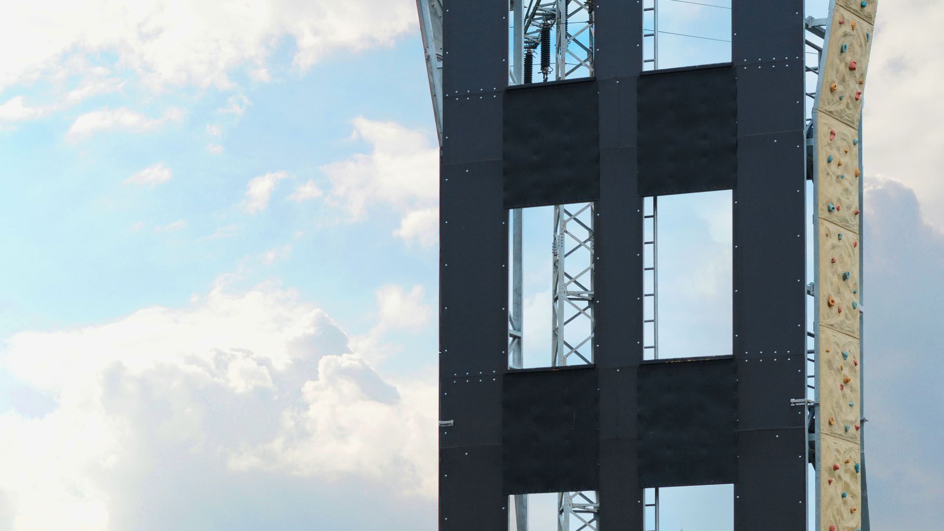 Firefighter’s Training Wall – Polferro